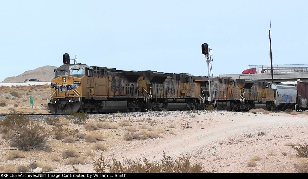 WB Manifest Frt at Erie NV -3